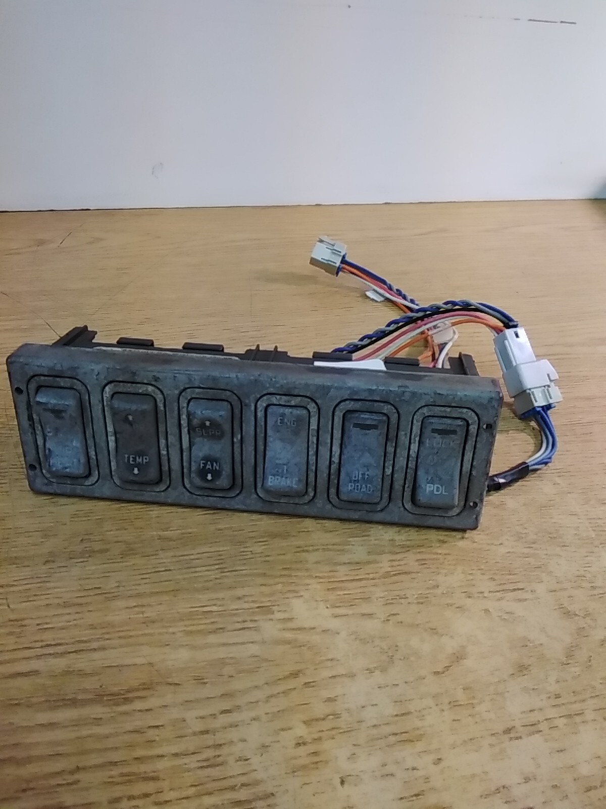 International 3549776C5 Dash/Conole Switch | eBay