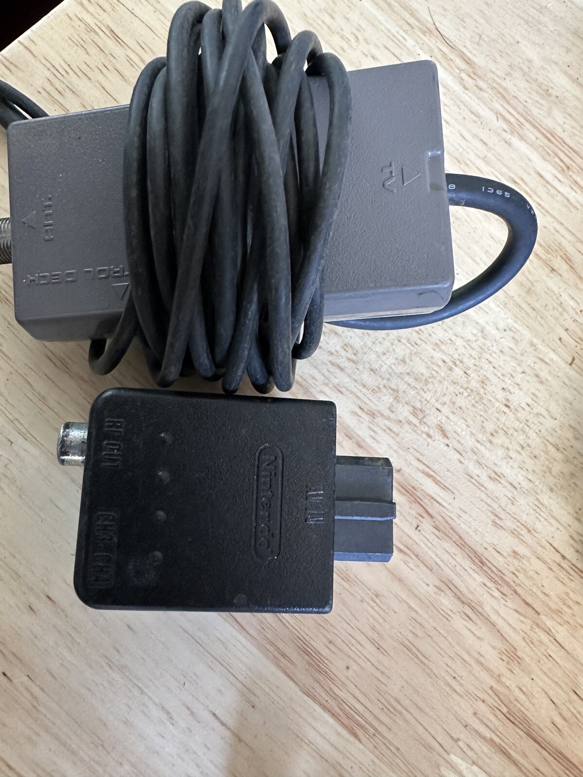 Genuine Nintendo RF Switch NES-003 & RF Modulator NUS-003 N64 SNES ...