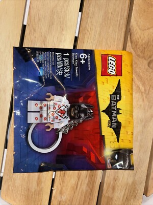 LEGO Batman Movie - Kiss Kiss Tuxedo Batman Keychain 5004928 - New ...