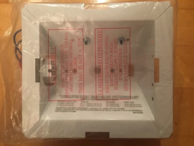 Broan NuTone S1023B000 769RFT-R01 (or 769RFT 769RF) CFL Light Socket ...
