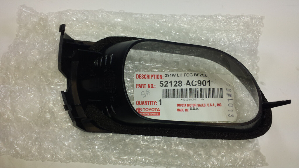 Genuine OEM Toyota 52128-AC901 Driver Front Fog Light Bezel Trim 2005 ...