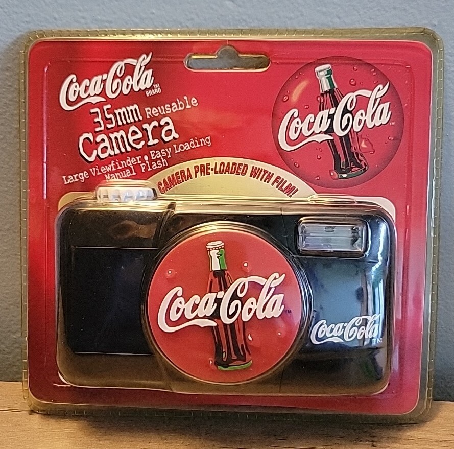 COCA COLA 35mm CAMERA REUSABLE ANALOG FILM BUILT IN FLASH UNIQUE 1999 ...