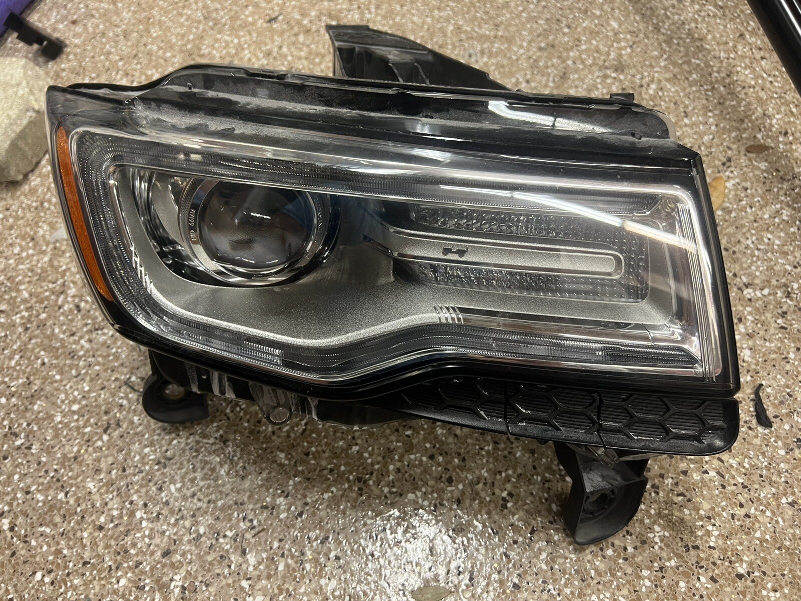 Genuine+Mopar+Headlamp+Right+68144702AL for sale online | eBay