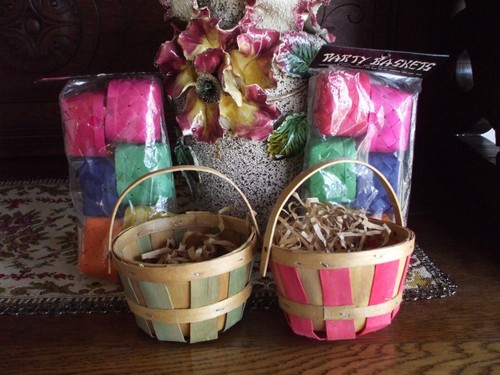Vintage Easter Baskets Small & Miniature Hinged Handle + Colored Nut ...