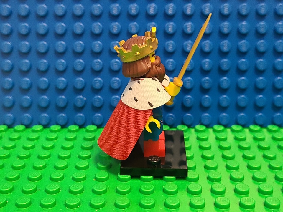 Lego Classic King Minifigure Complete Collectible Series 13 71008 CMF ...