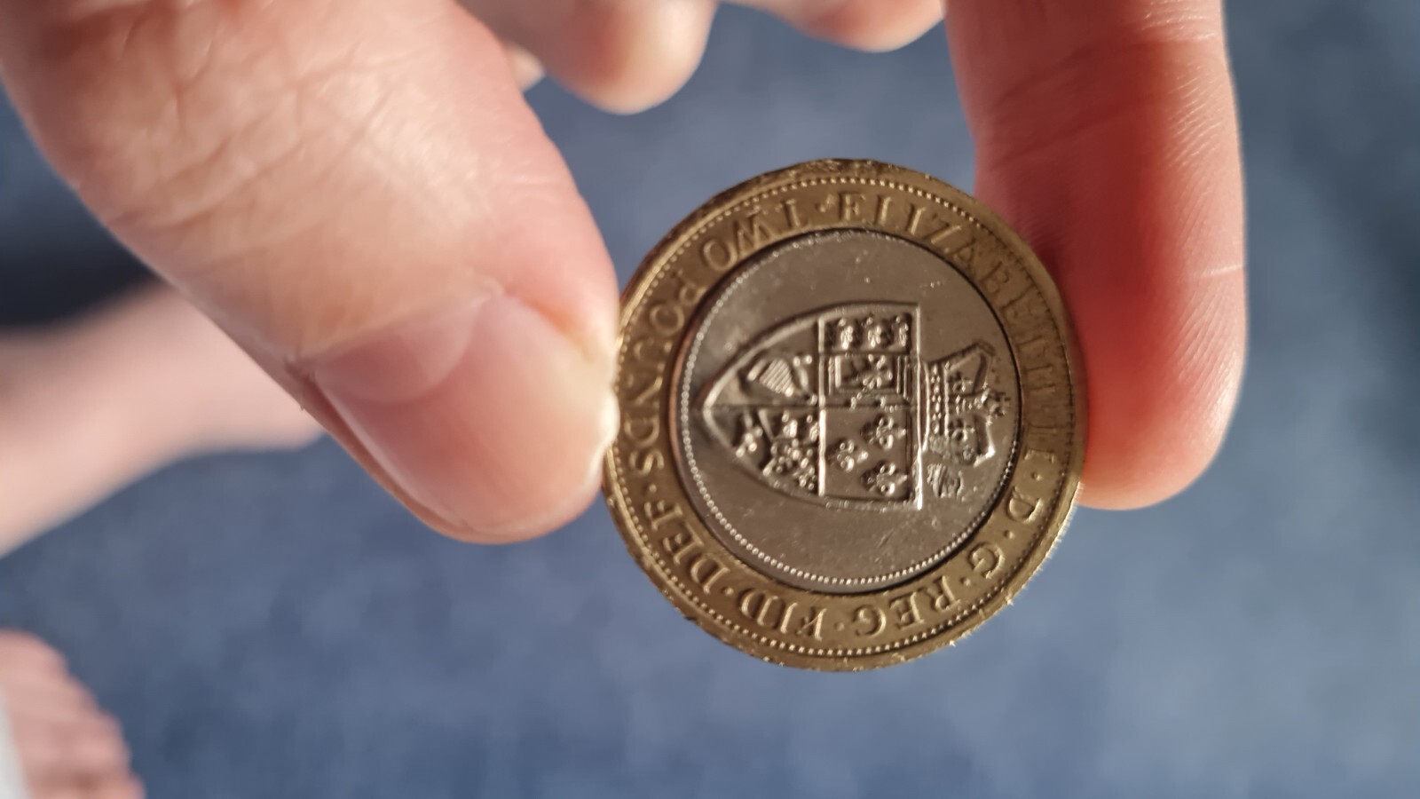 Two Pound Coin Anniversary Of The Golden Guinea Rare £2-Two MINTING ...