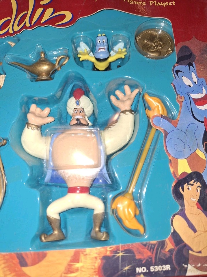 Disney Aladdin Playset Prince Ali & Parade Leader Genie Action Figures ...