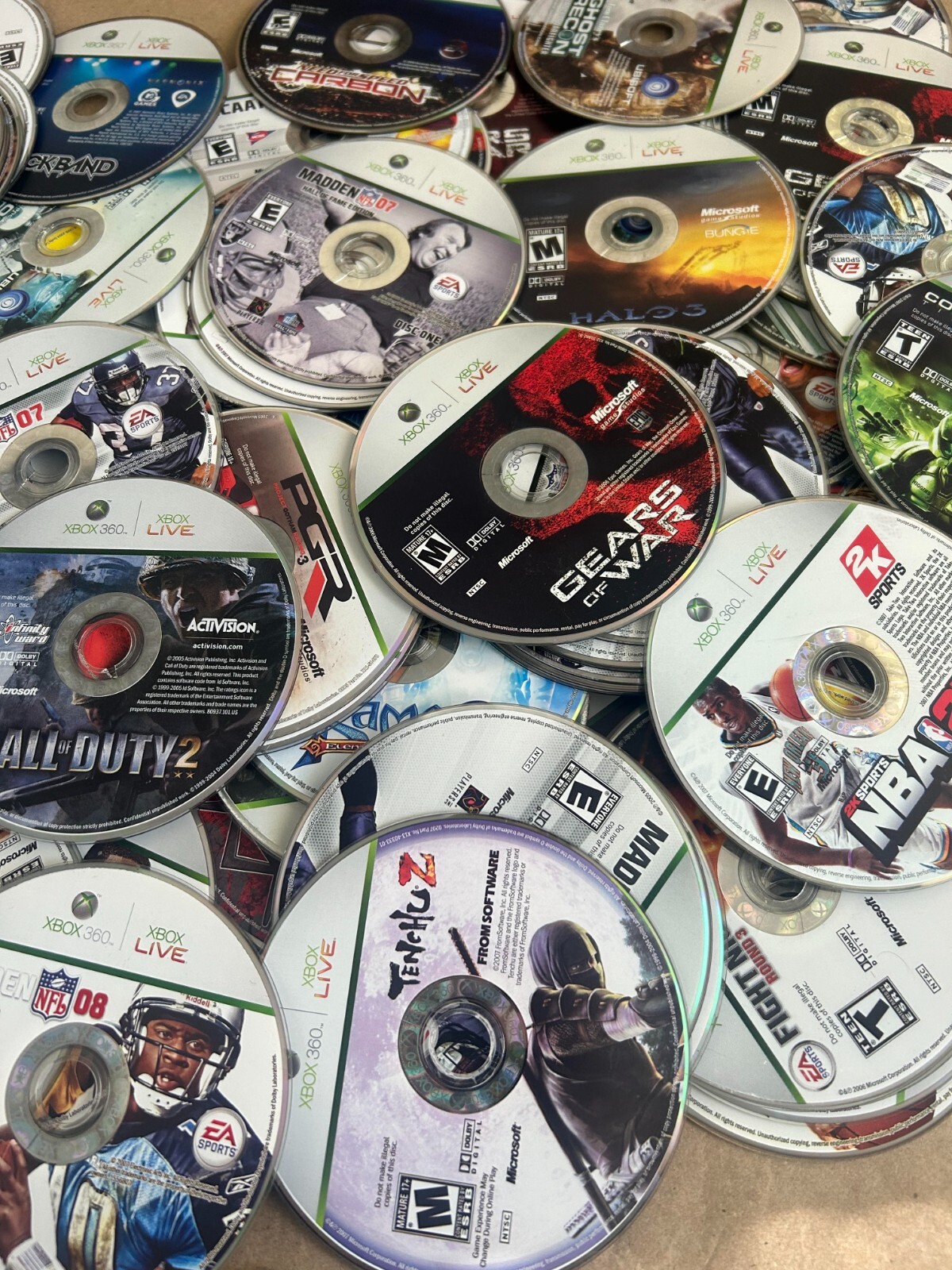 Lot of 400 Xbox 360 Broken Scrap Cracked Damaged Video Game Discs For ...