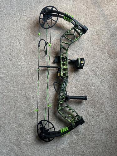 Bear Legit RTH 70# 30” Camo Left Hand Compound Bow 60X Strings Limb ...