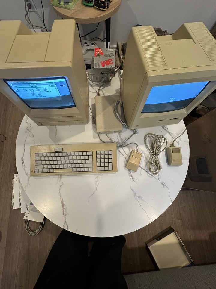 1 Vintage apple macintosh computer 128k 1 Vintage Apple Macintosh 512k ...