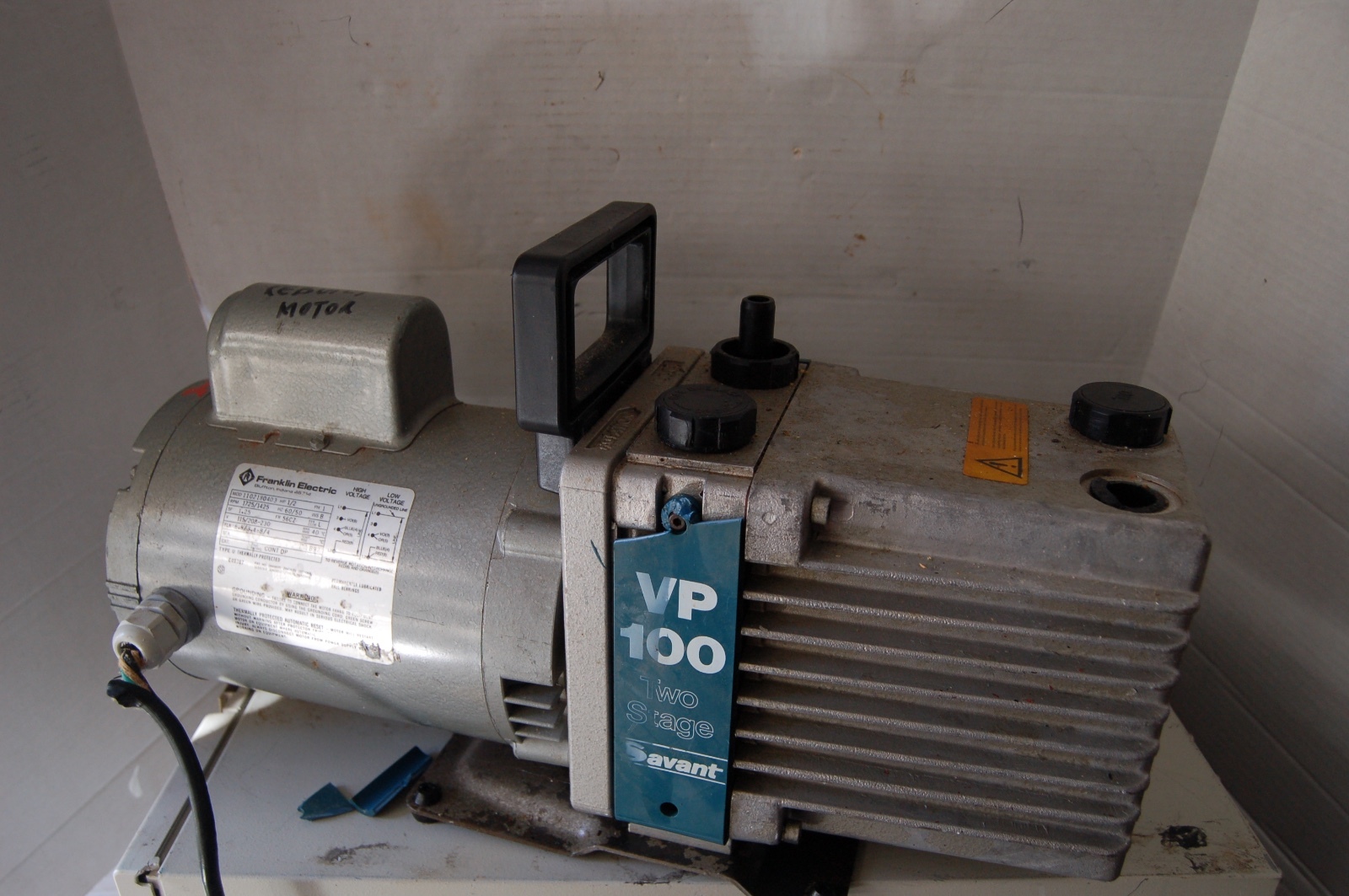 Savant VP100 Edwards oil vacuum pump dual stage VP 100 | eBay