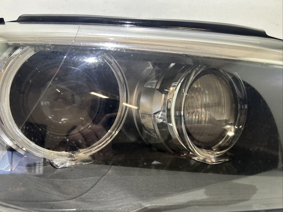 How To Replace Right Headlight Assy 2016 Bmw 535i Xdrive