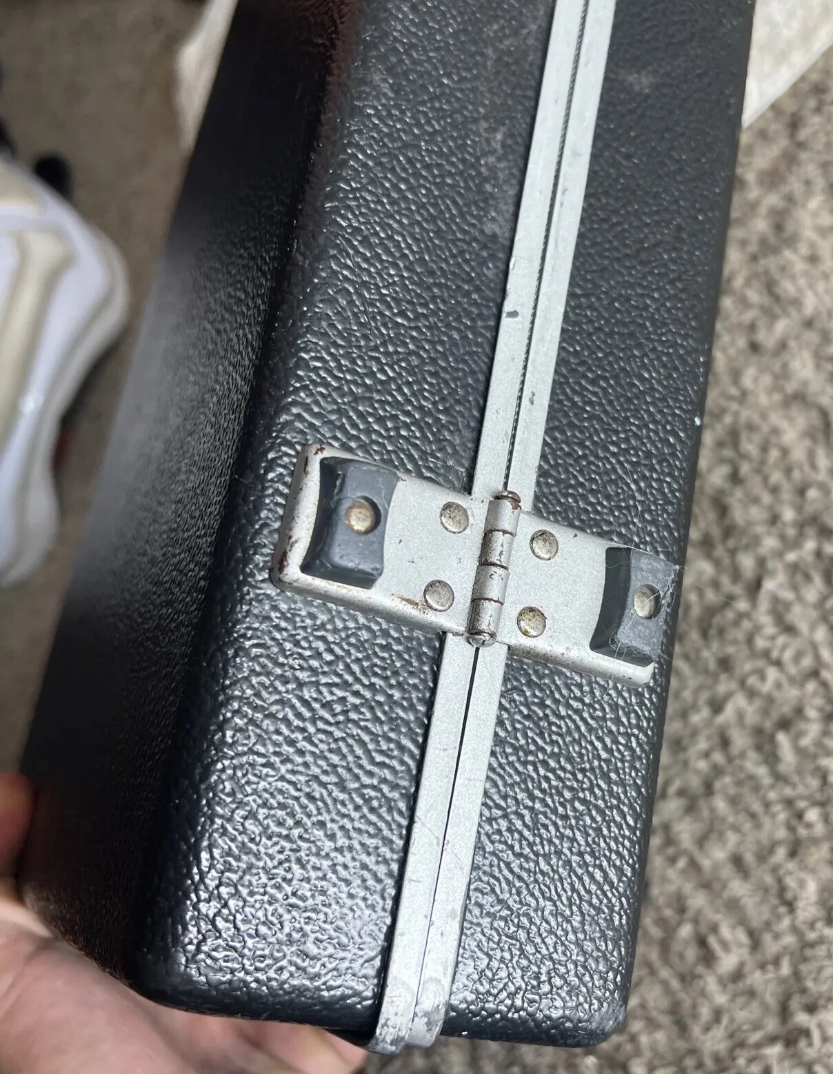 Vintage Samsonite Classic 100 Thin 3.25 Gray Hard She… - Gem