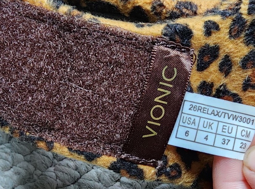 Vionic Relax Leopard Print Slip On Slippers Sandals Women's Size 6 | eBay