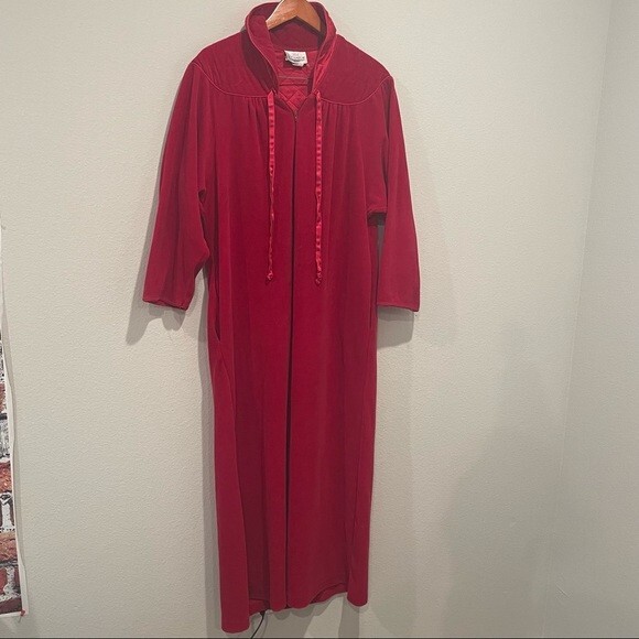 Beth Michaels Red Long Granny Moo Moo Nightgown Zip Front Robe Women's ...