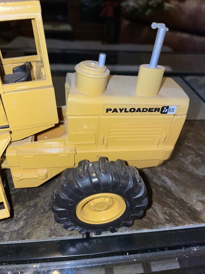 Preiser IHC International Payloader H-65C Frontlader Rare Built Model ...