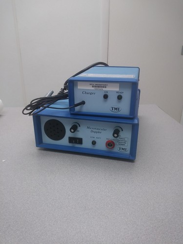 TITRONICS MEDICAL INSTRUMENTS MICROVASCULAR DOPPLER BLOOD FLOW DETECTOR ...