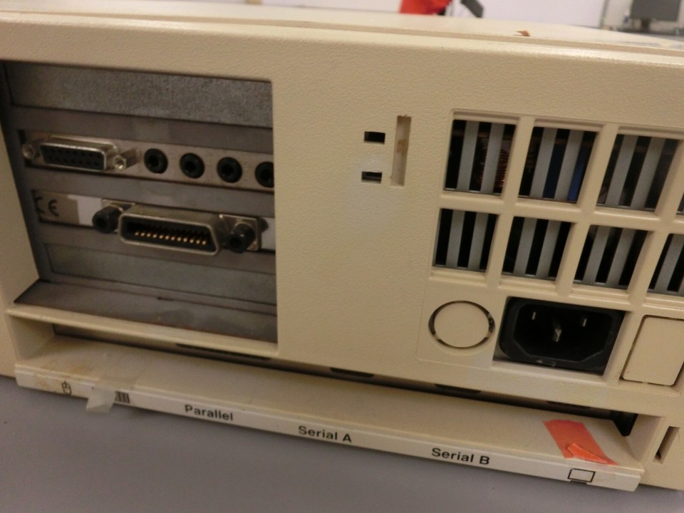 HP Vectra XM 5/150 SERIES 4 Pentium (r) 32 M RAM WINDOWS 95 Vintage ...