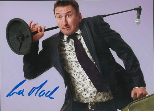 LEE MACK - COMEDIAN , ACTOR , PRESENTER HAND SIGNED 7x5 PHOTO | eBay UK