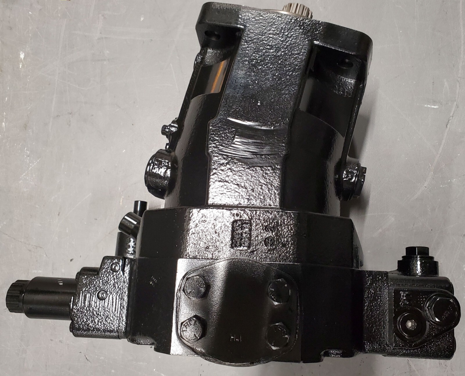 One(1) Rexroth R902269930 A6VM080EP5D1P001C Bent Axis Motor ...