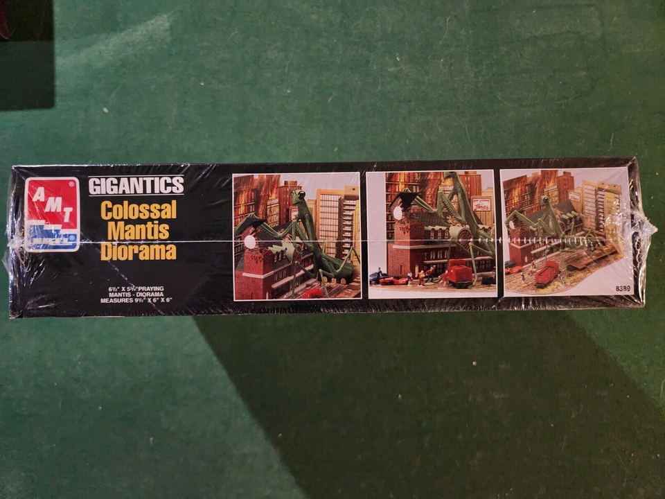 Colossal Mantis Diorama, plastic model kit , Gigantics series from AMT ...