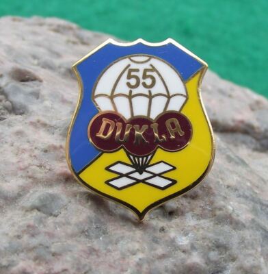 2016 Dukla Czech Army Parachuting Skydiving Club 55th Anniversary Pin ...