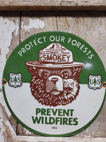 VINTAGE 1951 SMOKEY BEAR PORCELAIN SIGN OLD FOREST SERVICE PREVENT ...