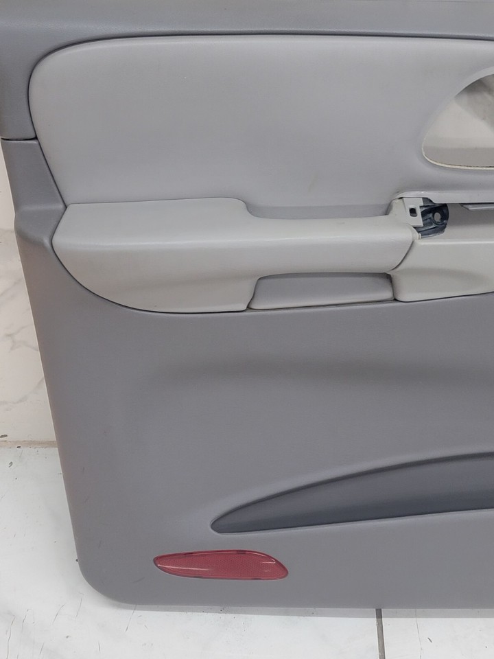 🔥02-09 CHEVY TRAILBLAZER Door Panel Front LEFT Driver armrest GRAY ...