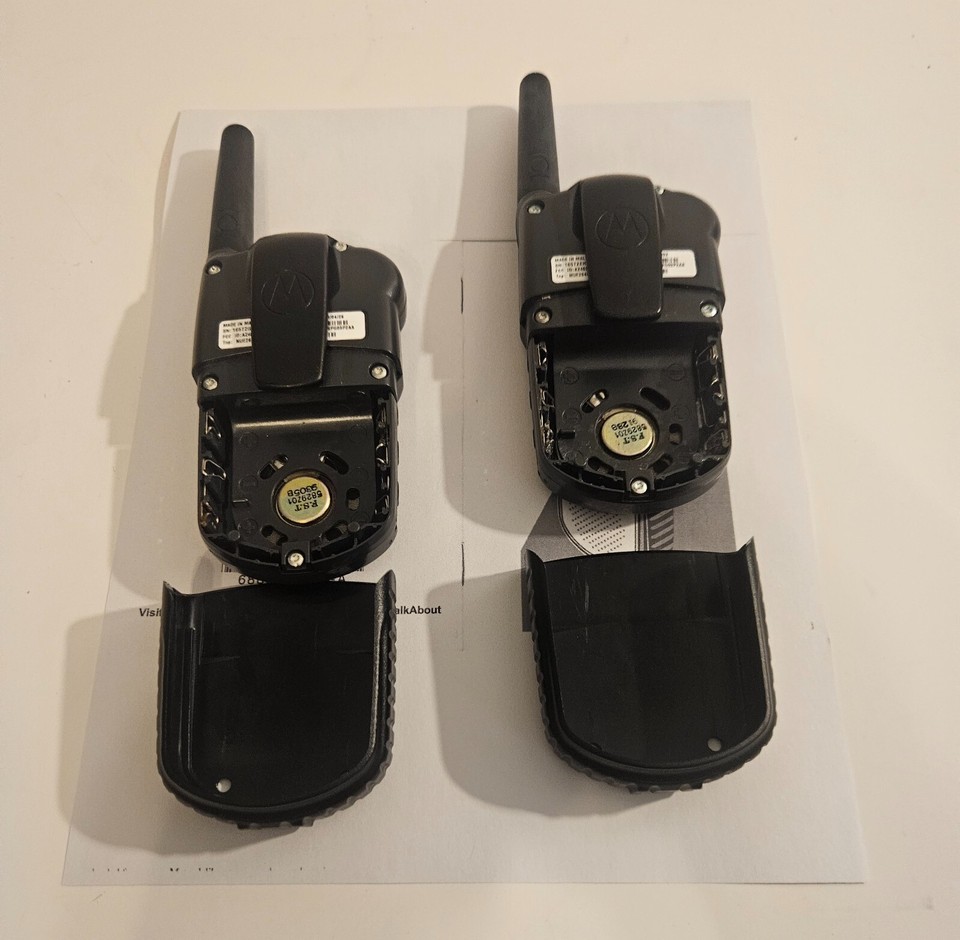 2 Motorola Talkabout 101 Yellow Wireless Two-way Radio Walkie Talkies w ...