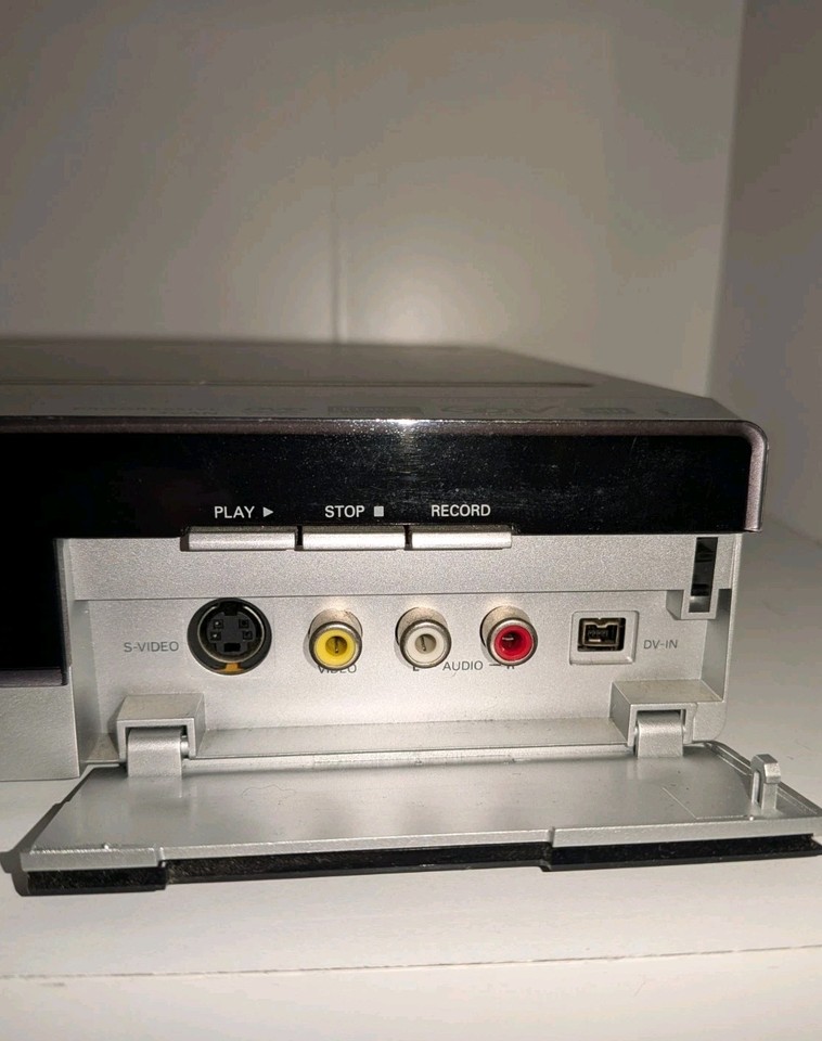 Philips DVD Recorder DVDR3505/37 with an HDMI built-in SDTV tuner No ...