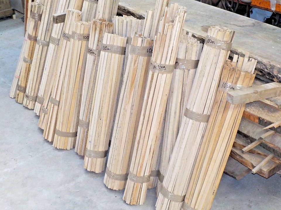 Sawn Oak Lath for traditional & conservation Lime plaster & rendering ...