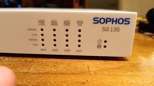 Perfekt für das Homelab & PFSense! Sophos SG135 Rev. 2 Firewall ...