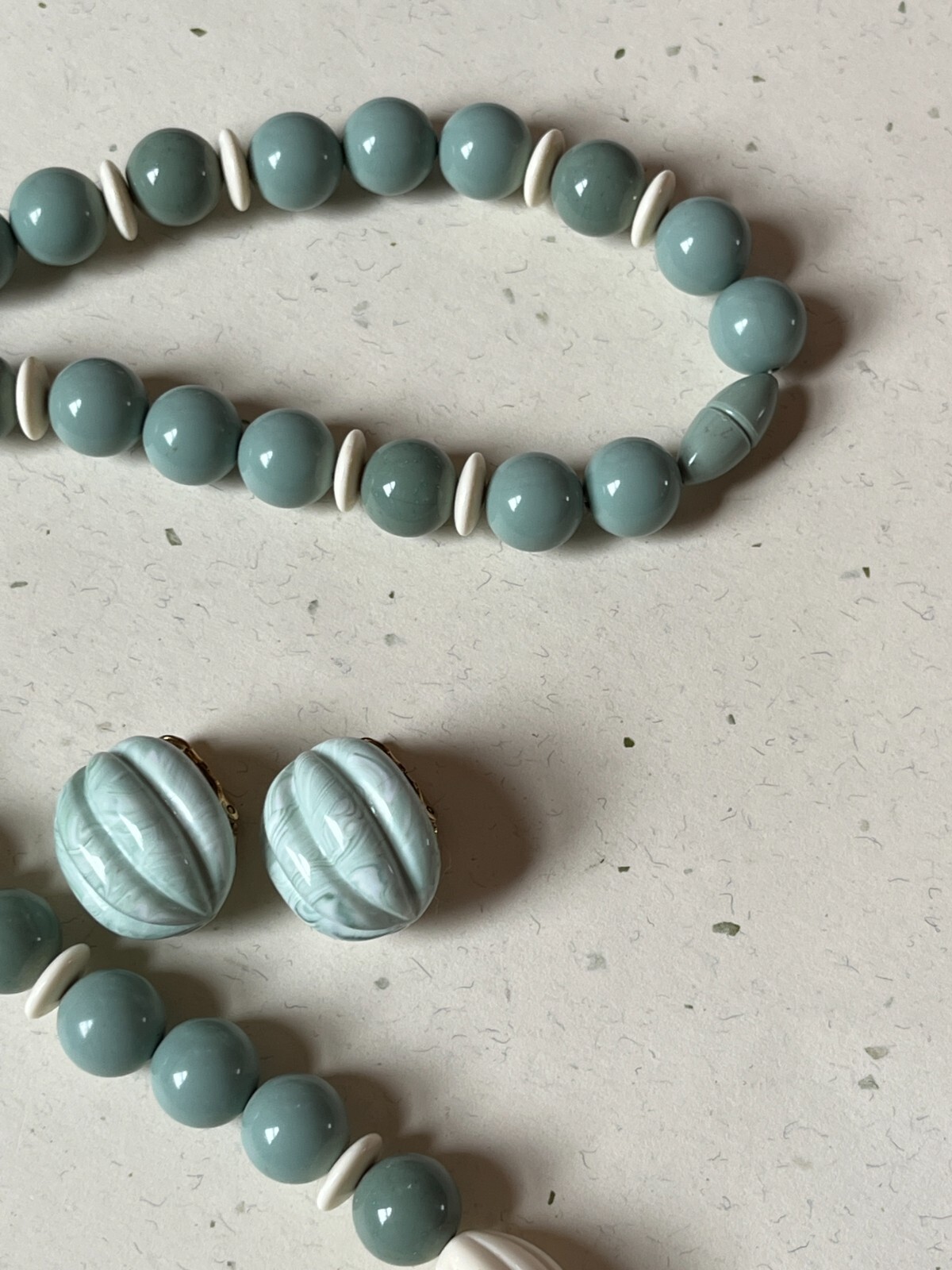 Vintage Demi Cream & Sage Green Round Disk & Ridged M… - Gem