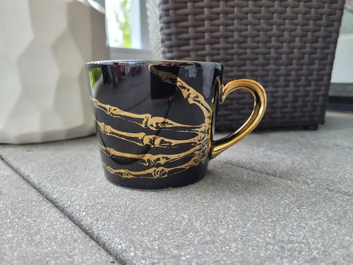 Wicked Ciroa "Skully" Skull Design Skelton Hand Coffee Mug Gold Trim ...
