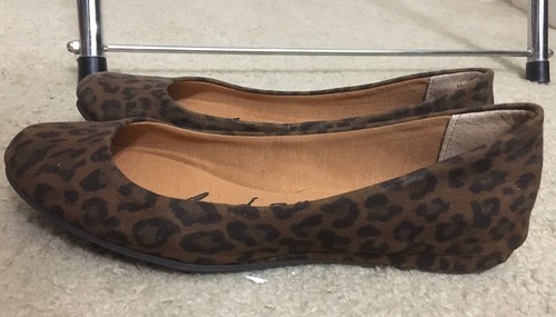American Rag Cie Ellie Leopard Microsuede Flats Womens Shoes Size 6 | eBay