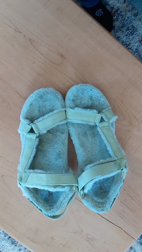 Vionic Viva Women's Supportive Celery/green faux fur lined Sandals ...