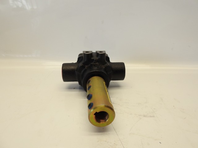 Hypro 4101C 7.2 GPM 150 PSI Cast Iron 4-Roller Pump - Blue for sale ...