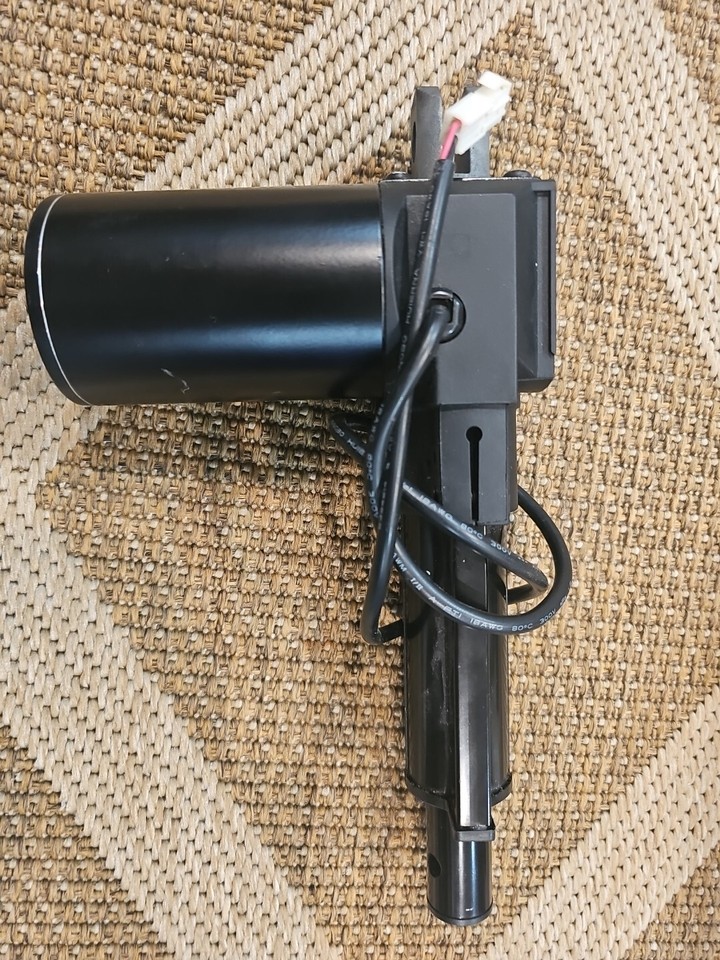 DC 110V Linear Actuator 6000 N Push - 4000 Pull 4.7 mm/s - 80 mm stroke ...