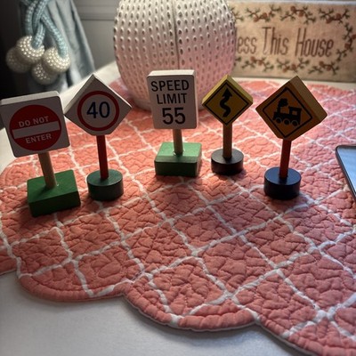 Thomas The Train & Friends Wooden Road Rail and Traffic Signs Lot of 5 ...