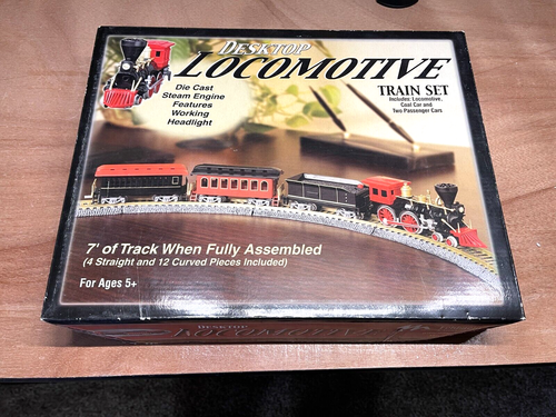 Feldstein Desktop Locomotive 4-Unit Train Set Battery Operated w/Oval ...