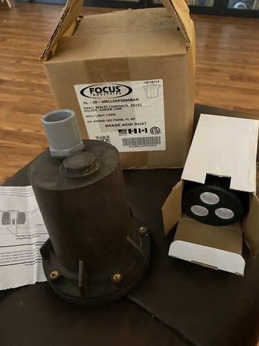 Focus SL-20-SMLLEDP2040BAR Small Sealed Composite Brass Holder Convex ...