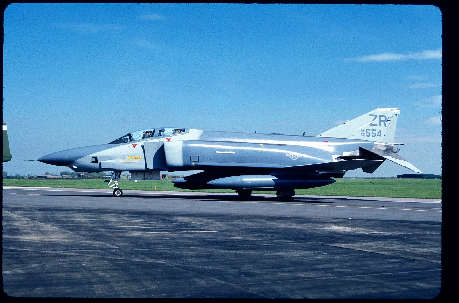 707-08 ORIGINAL AIRCRAFT SLIDE: USAF McDD RF-4C Phantom 68-0554/ZR ...
