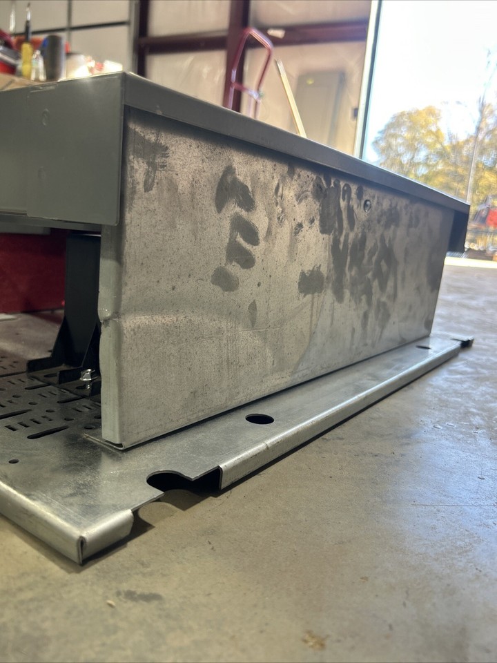 Square D HCM 250A 480Y/277V 3PH MLO I-Line Panel INTERIOR | eBay