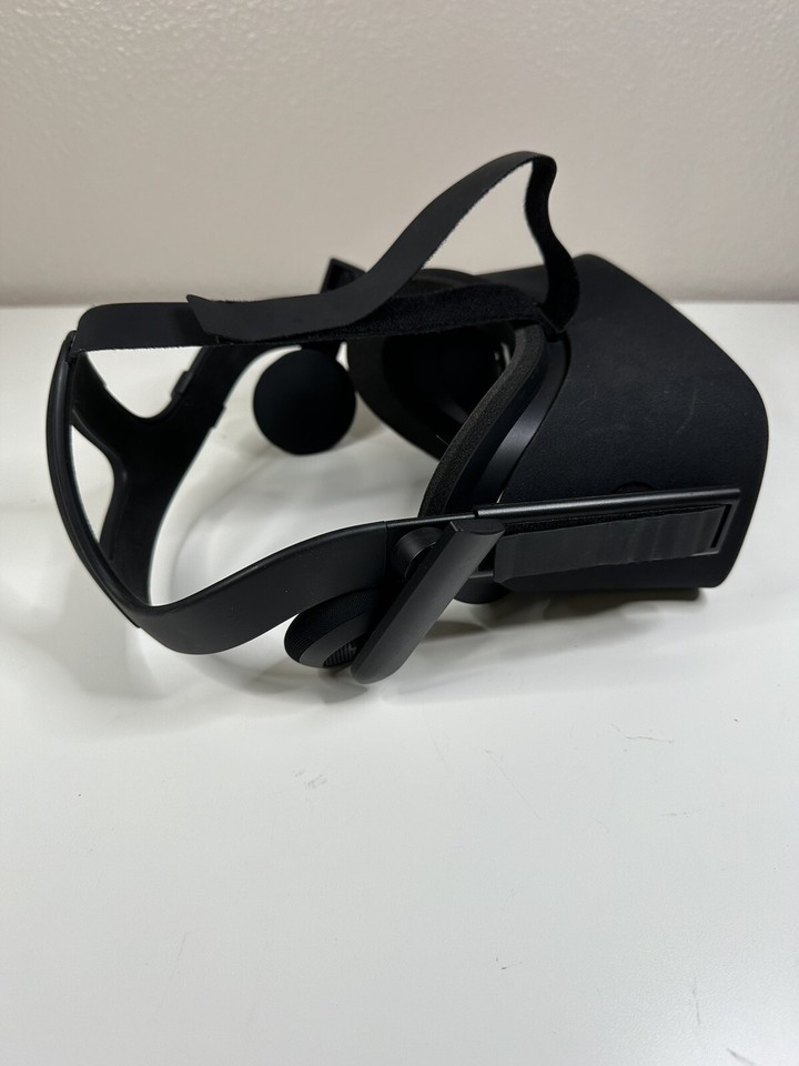 Meta Oculus Rift cv1 Headset only With Headphones - Tested/Working | eBay