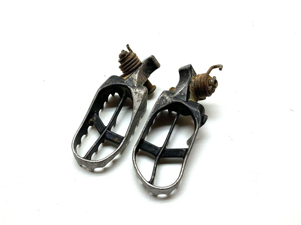 2001 01 Yamaha YZ250F YZ 250 F Frame Body Footpegs Foot Pegs Peg Rests ...