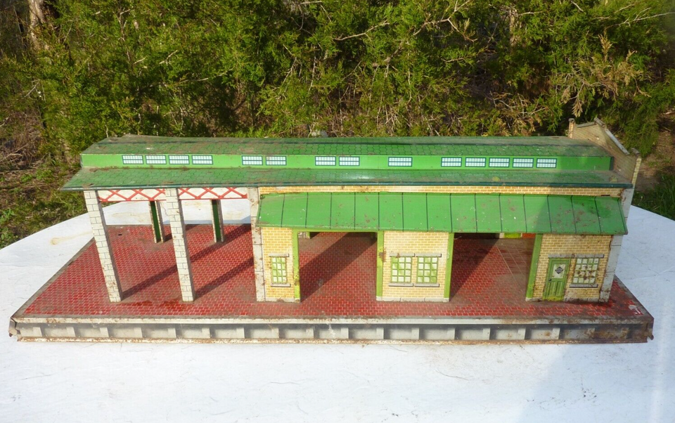 MARX TIN TOY FREIGHT TERMINAL OFFICE 1940-1950s METAL VINTAGE 29 INCHES ...