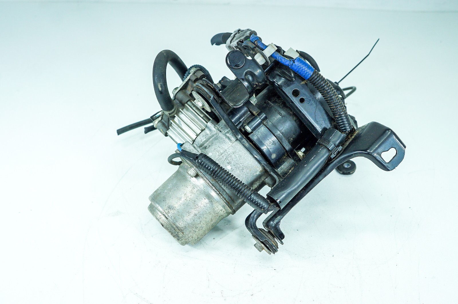 07-17 Lexus LS460 OEM 4.6L Air Suspension Compressor Pump 48914-50030 ...