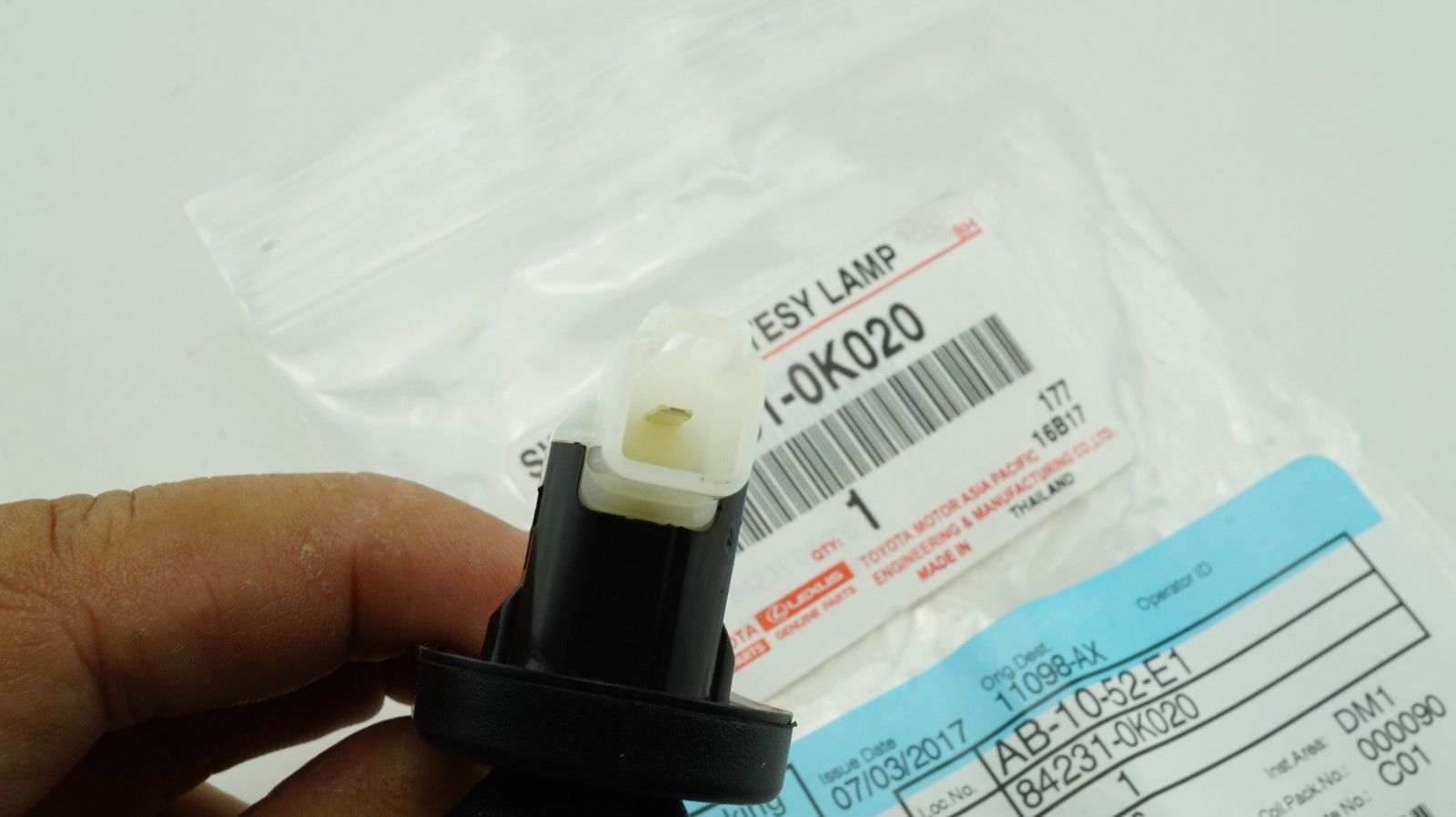 SWITCH DOOR COURTESY LAMP 84231-0K020 TOYOTA HILUX FORTUNER 2004-2014 ...