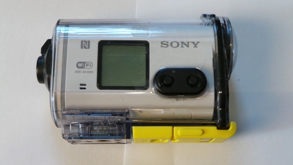 Sony HDR-AS100V 13.5MP HD Splashproof Action Camera WiFi Exmor R Steady ...