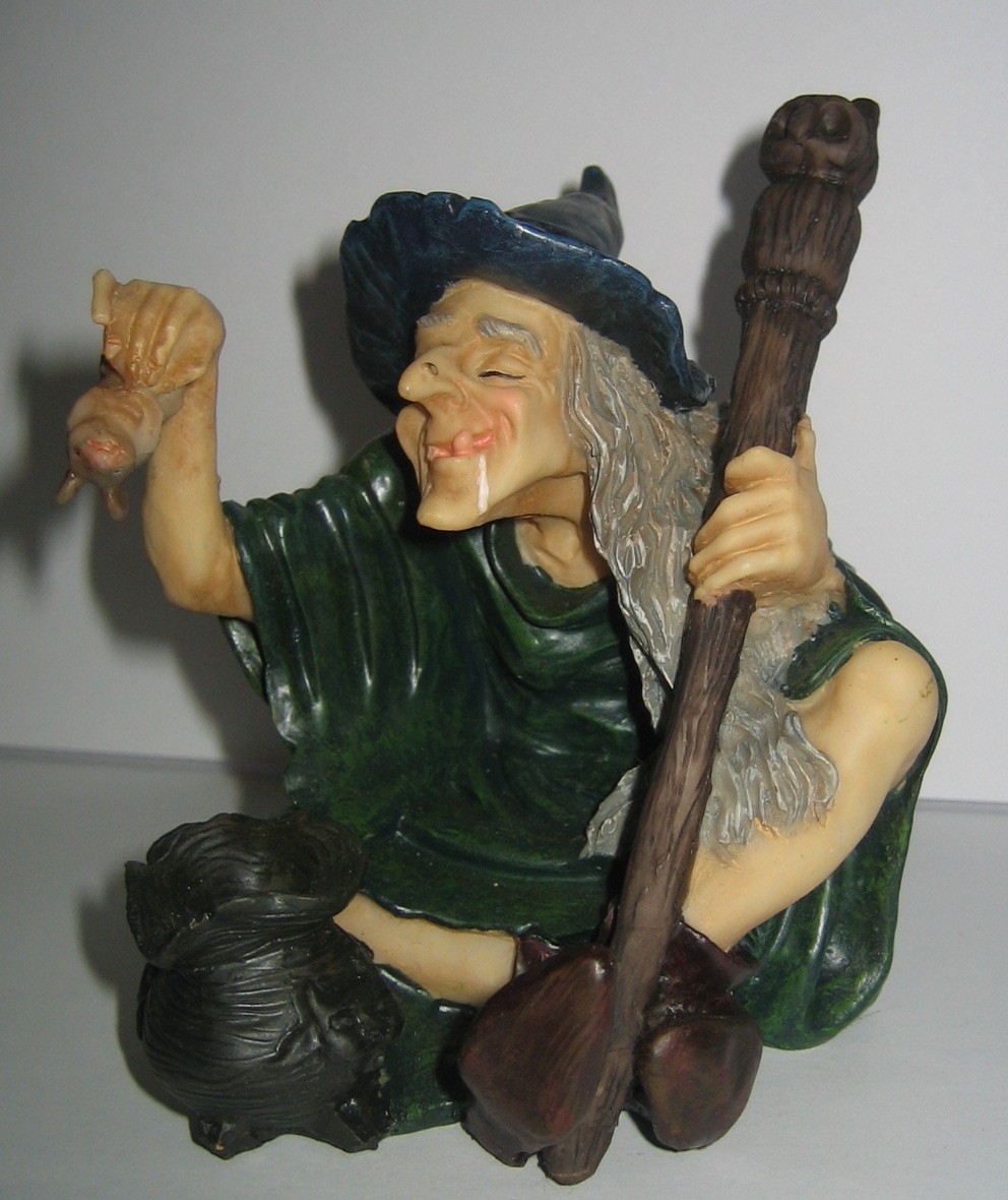 7 Hexen Halloween Figuren Hexe Deko Figur aus Kunststein 11cm - 15cm ...